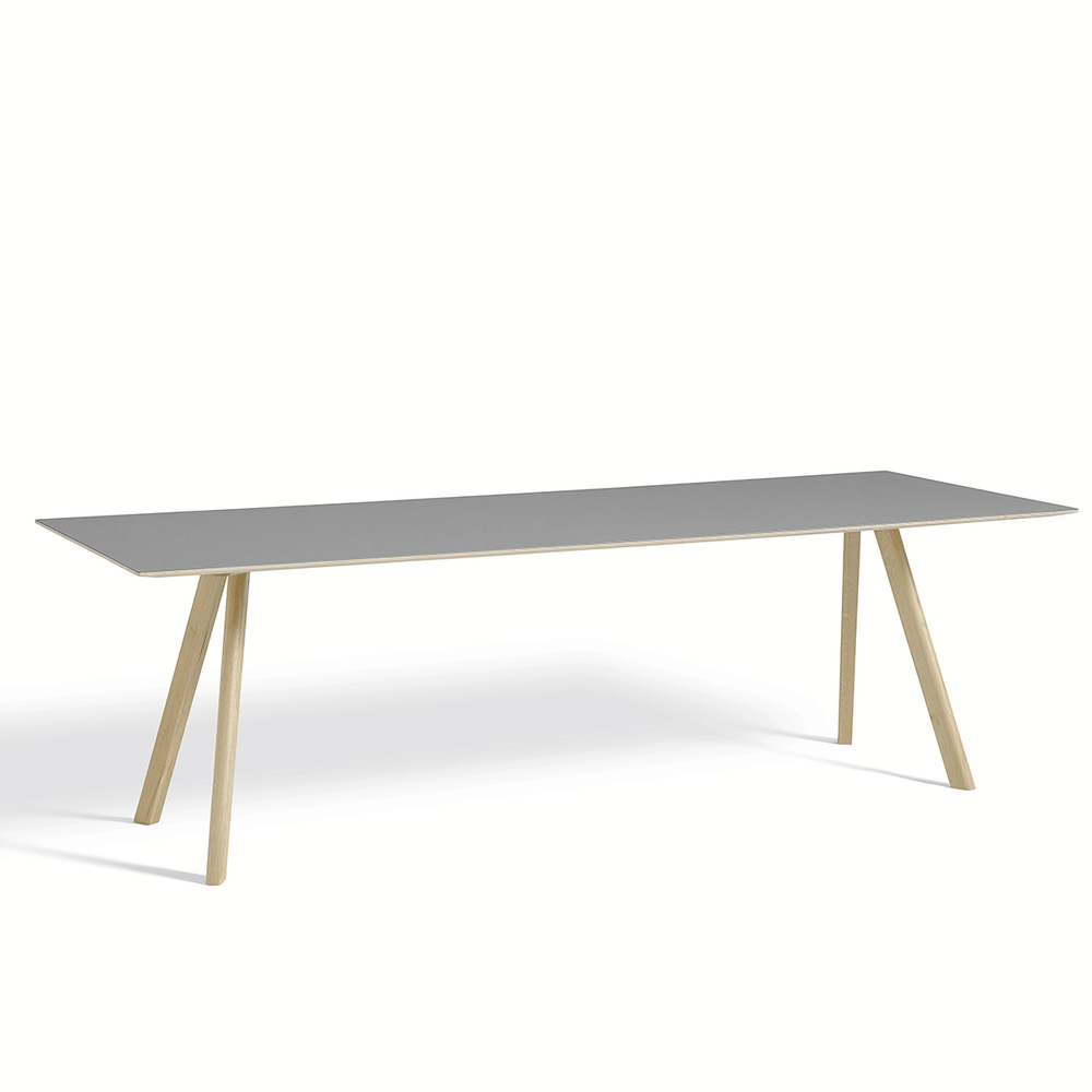Copenhague design table by Hay